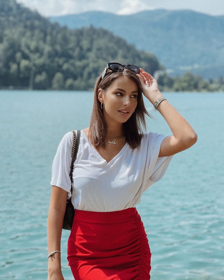 Martina Tomic picture