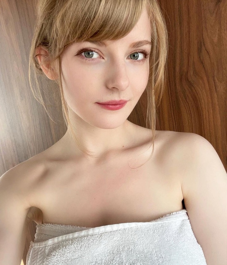 Ella Freya picture