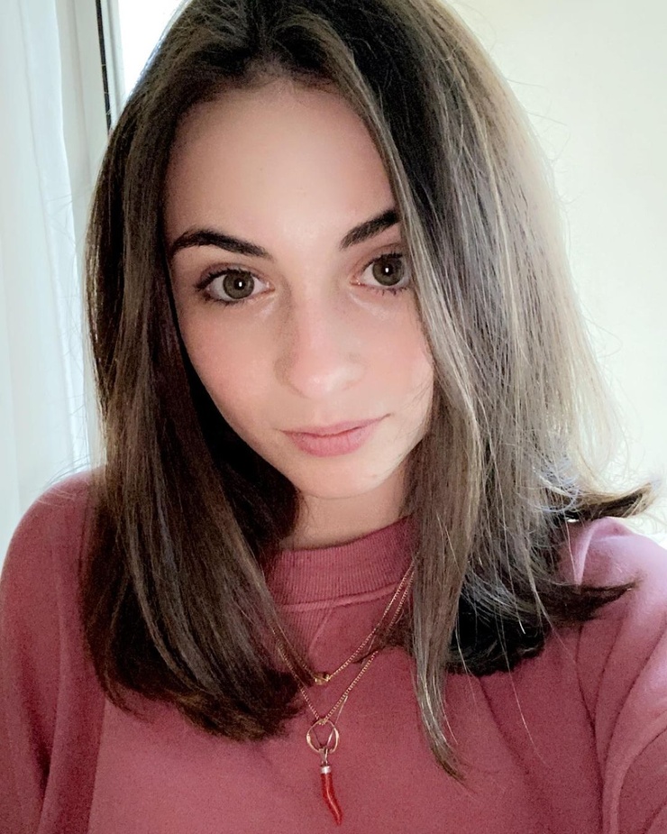 Lara McDonnell picture