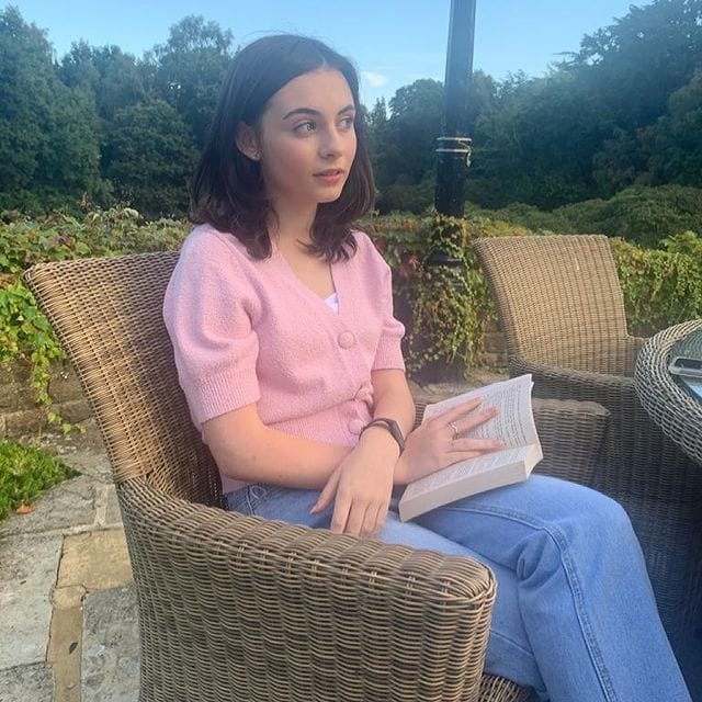 Picture of Lara McDonnell