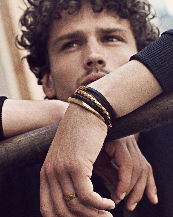 Picture of Simon Nessman