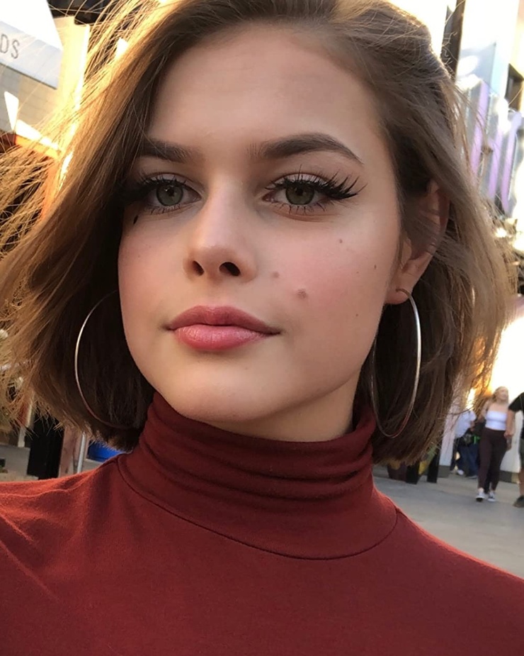 Picture of Taylor Marie Cowhey