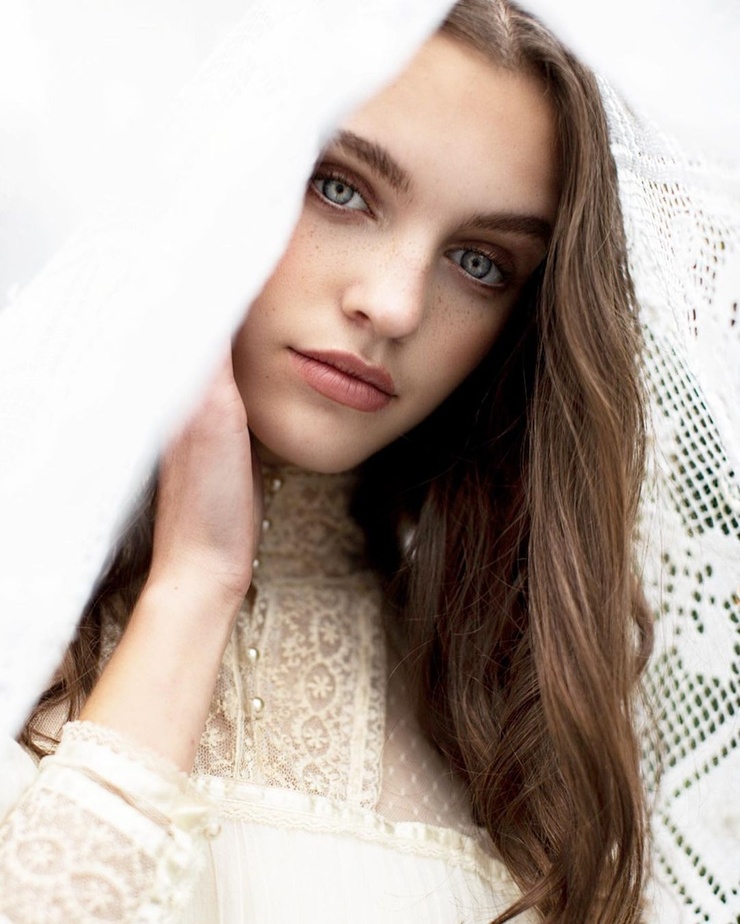 Picture of Holly Nicole