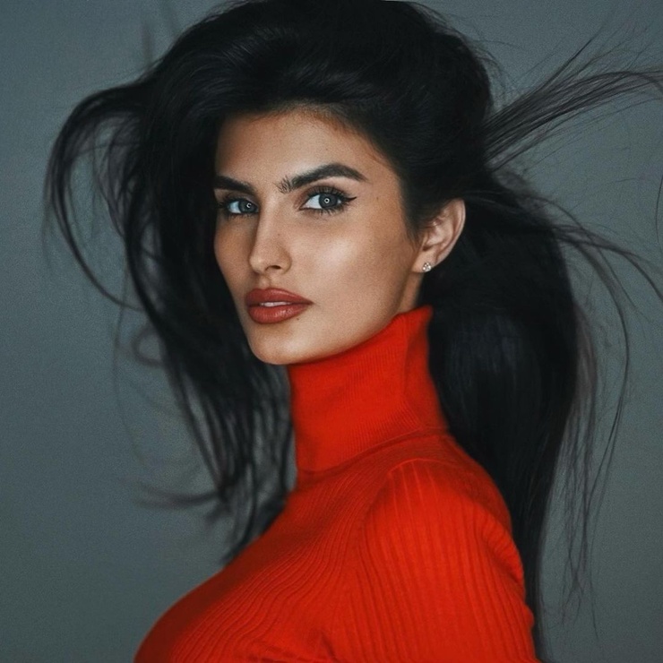 Yael Cohen (model) picture