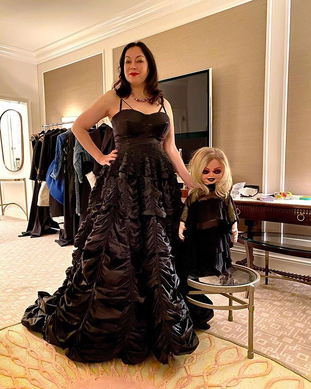 Jennifer Tilly image