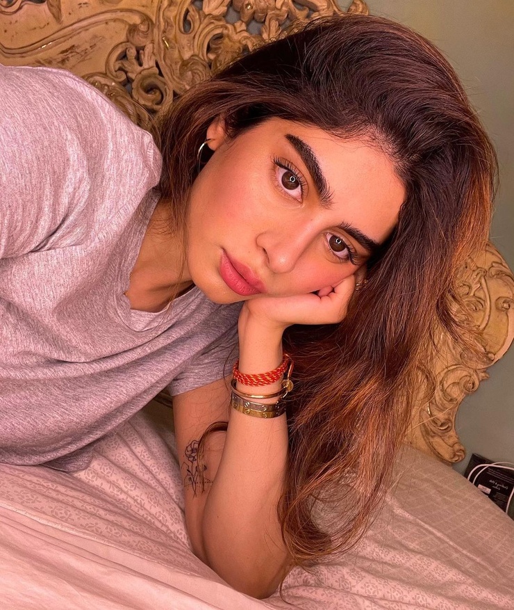 Khushi Kapoor picture