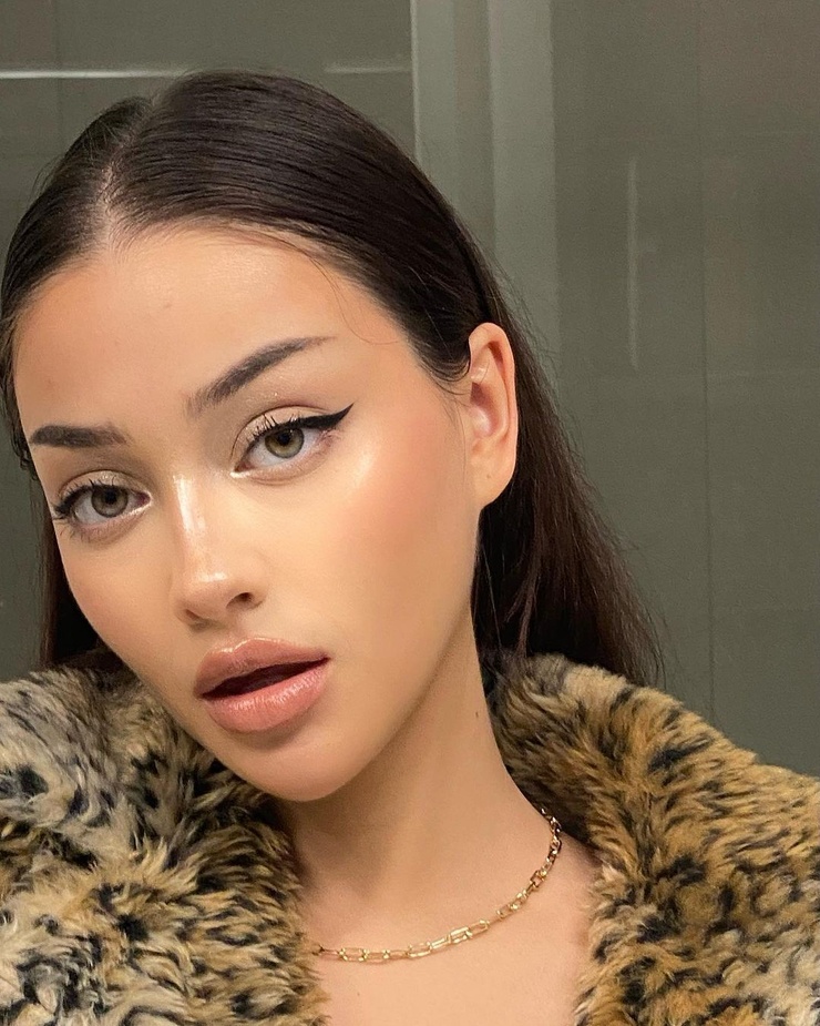 Picture of Isabel Rose