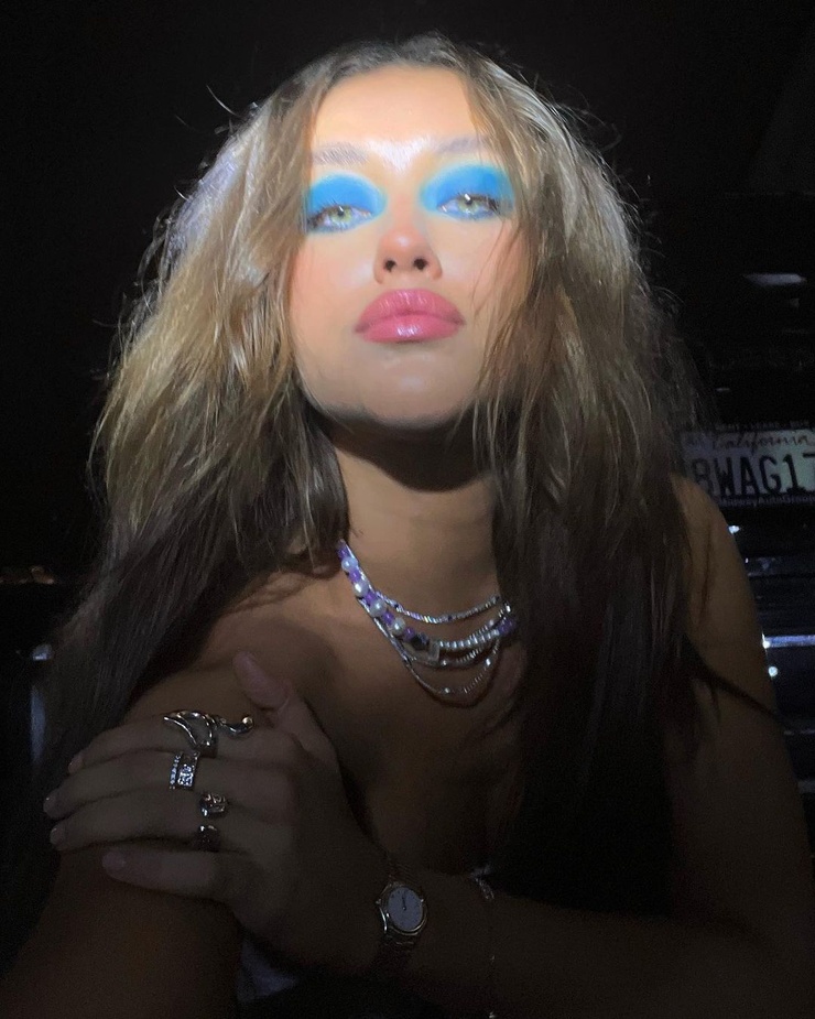 Caroline Jayna image