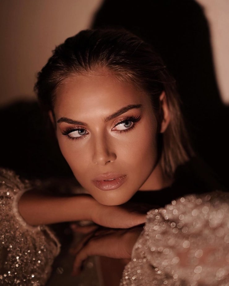 April Benayoum image