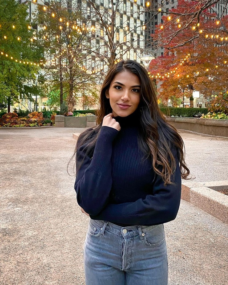 Picture of Chhavi Verg