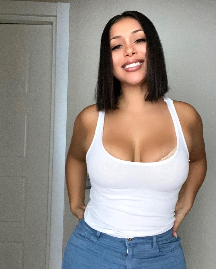 Image of Bianca de Leon