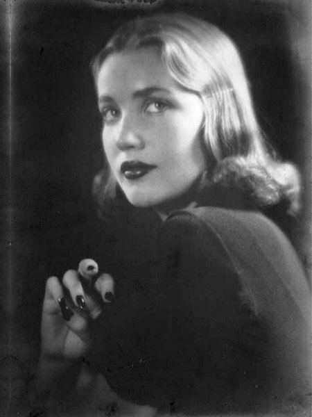 Edith 'Little Edie' Bouvier Beale picture