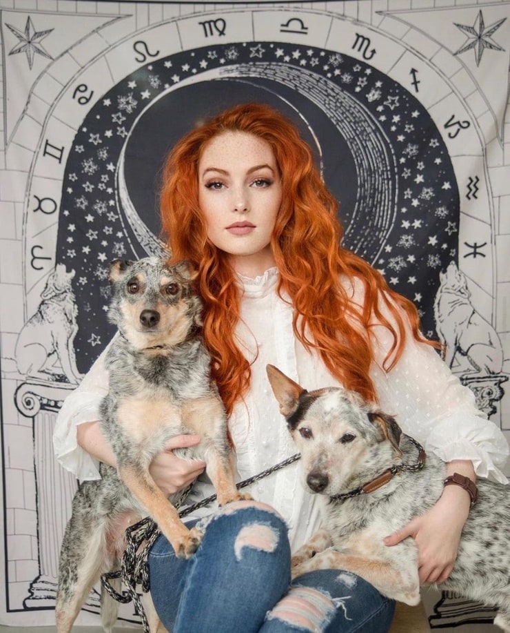 Picture of Nicole Simone