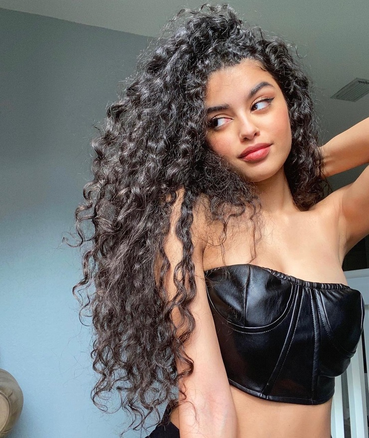 Picture of Sara Hamadeh