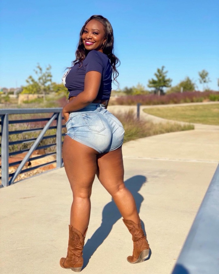 Picture of BRIANA BETTE