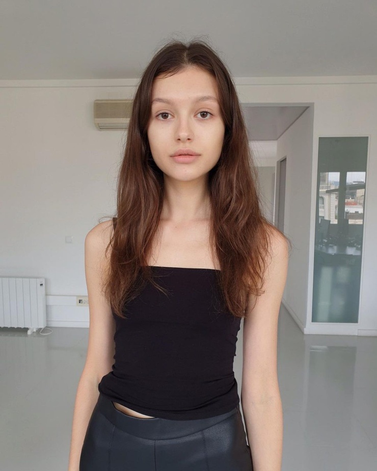 Picture of Alena Rose