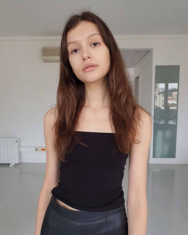 Picture of Alena Rose