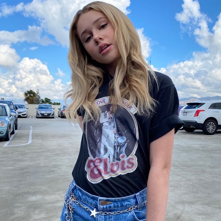 Picture of Ruby Rose Turner