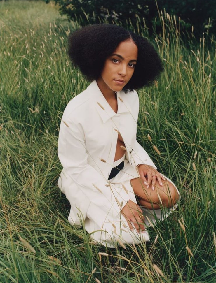 Picture of Lou Llobell