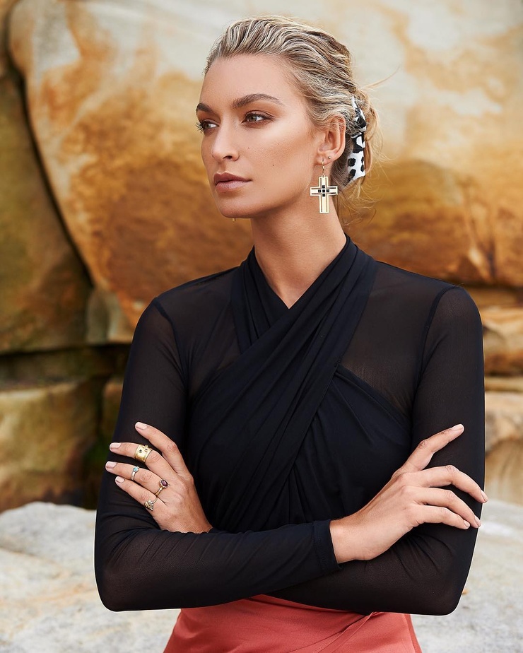 Ariana Damant picture