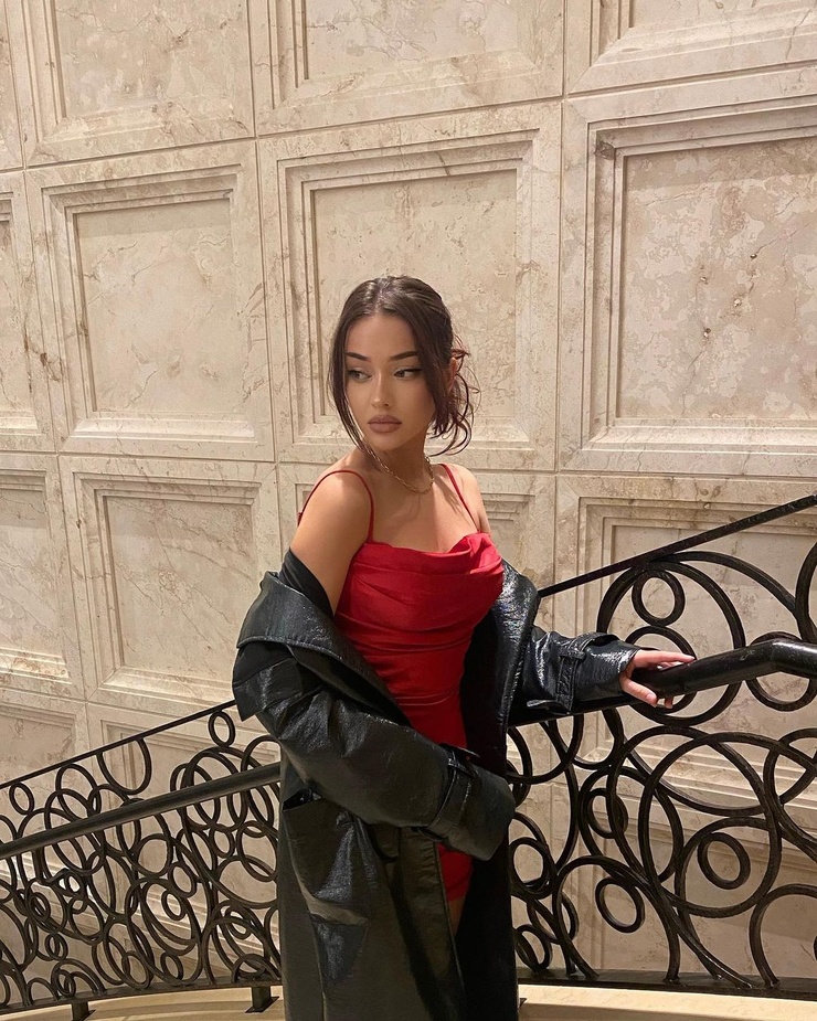 Picture of Isabel Rose