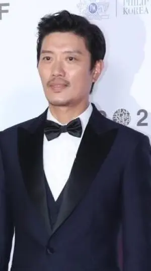 Hee-soon Park image