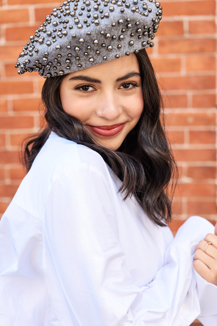 Picture of Kyndra Sanchez