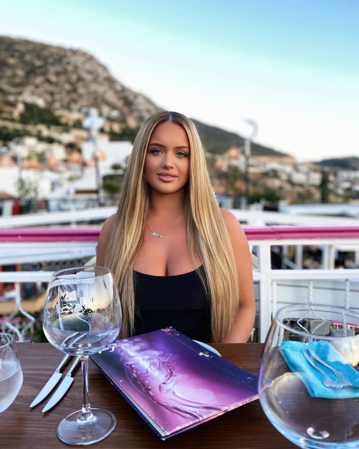 Picture of Chloe Nicole