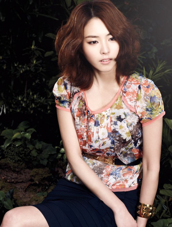 Picture of Yeon-hee Lee