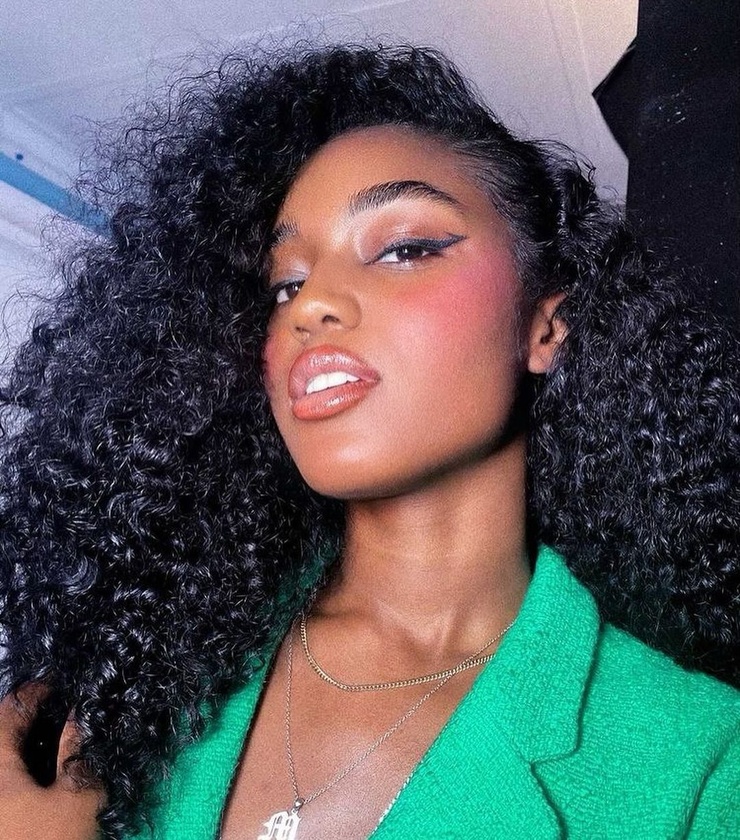 Picture of Mya-Louise Smith