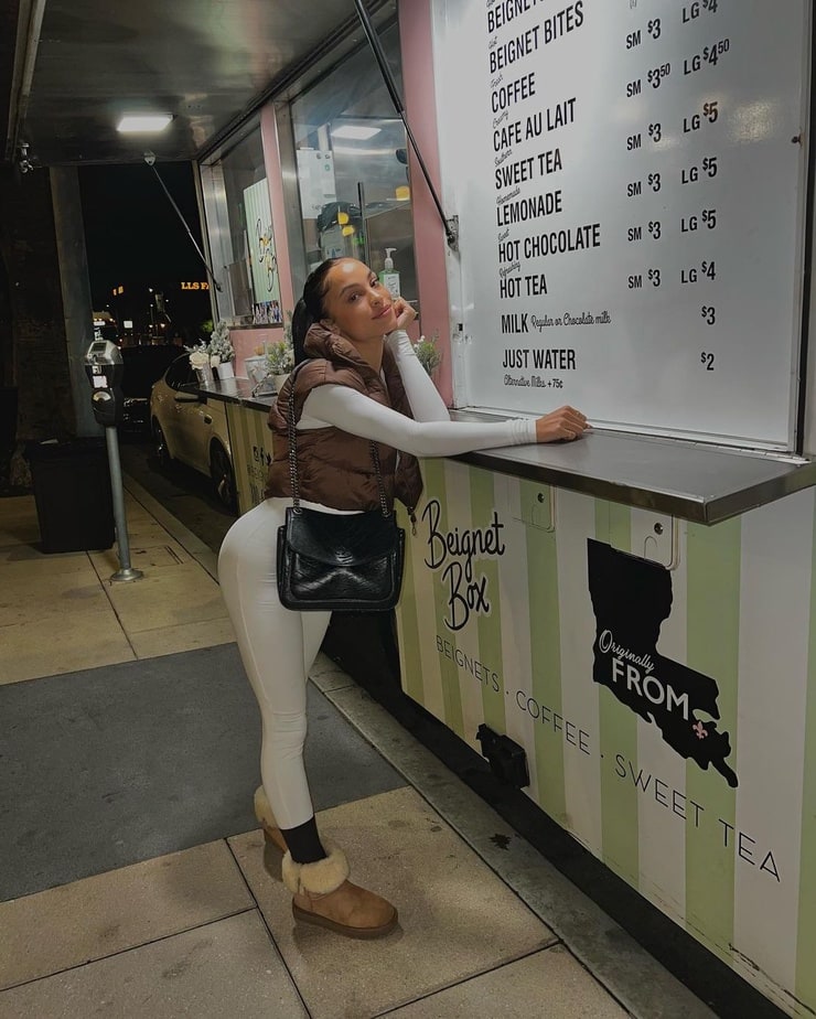 Picture of Riri Simpson