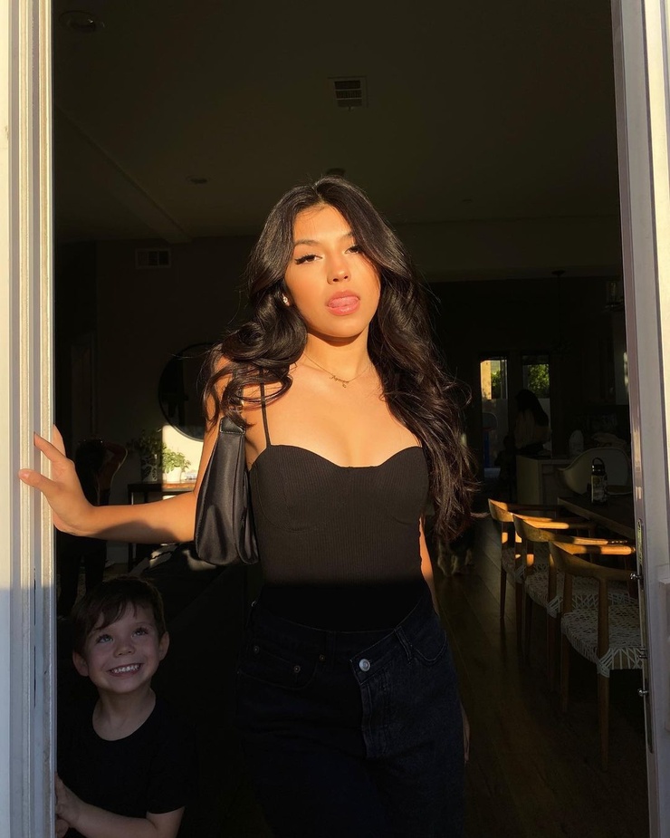 Picture of Yael Bernal