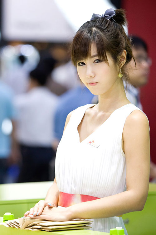 Picture of Song Jina.