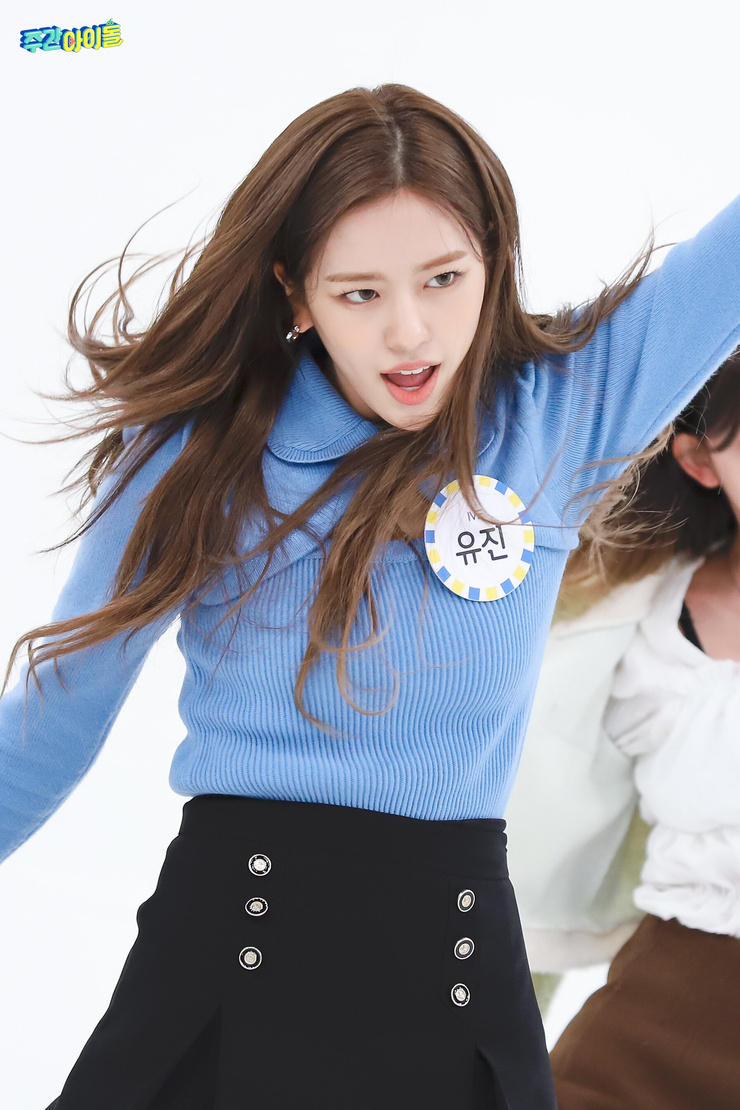 Picture of Ahn Yujin