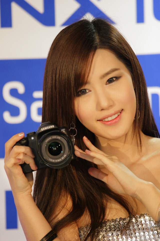 Picture of Song Jina.