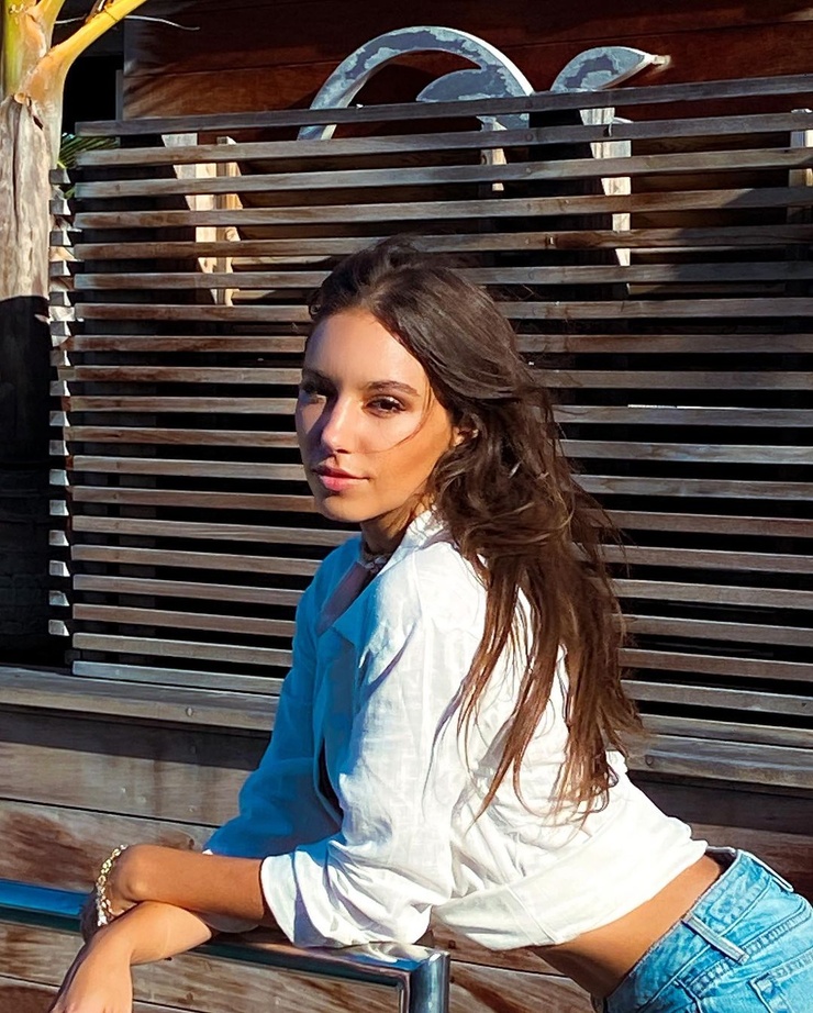 Picture of Corlé Bunch