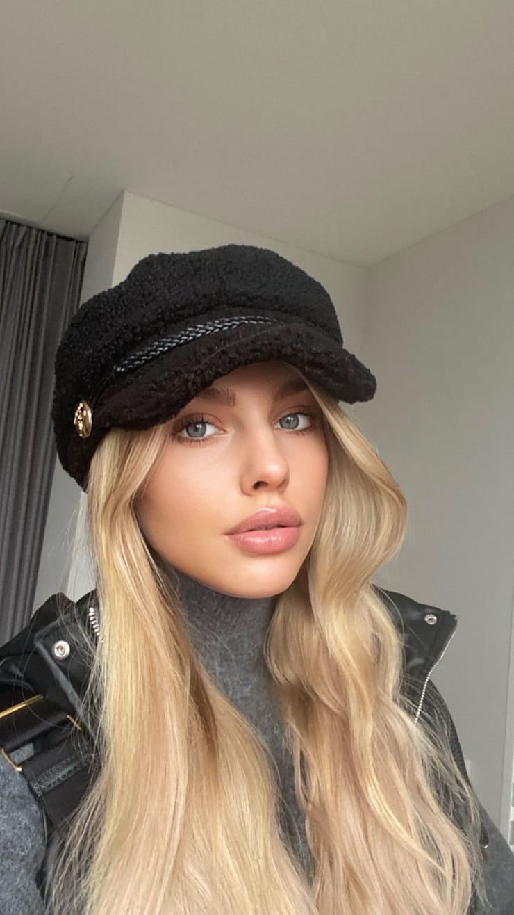 Picture of Alexa Breit