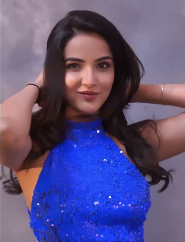 Picture Of Jasmin Bhasin