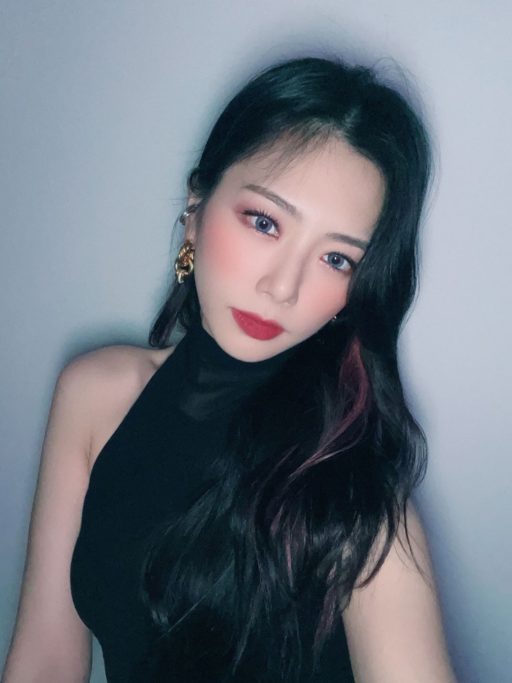 Ji-U picture
