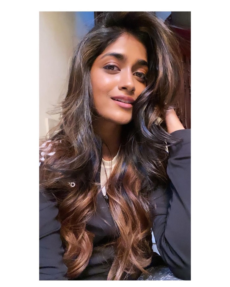 Picture of Dimple Hayathi