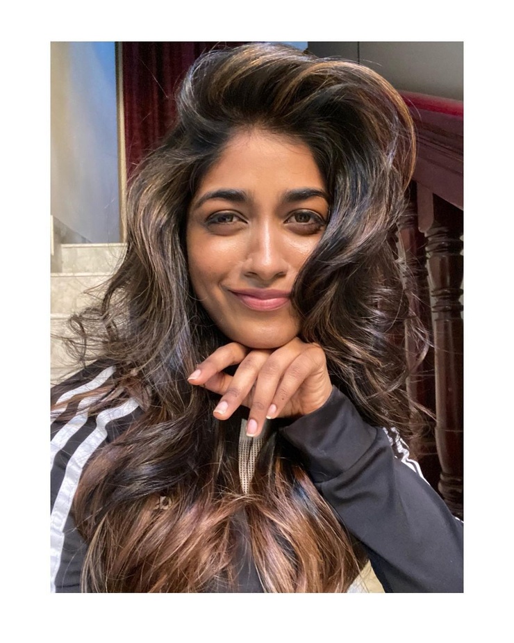 Picture of Dimple Hayathi