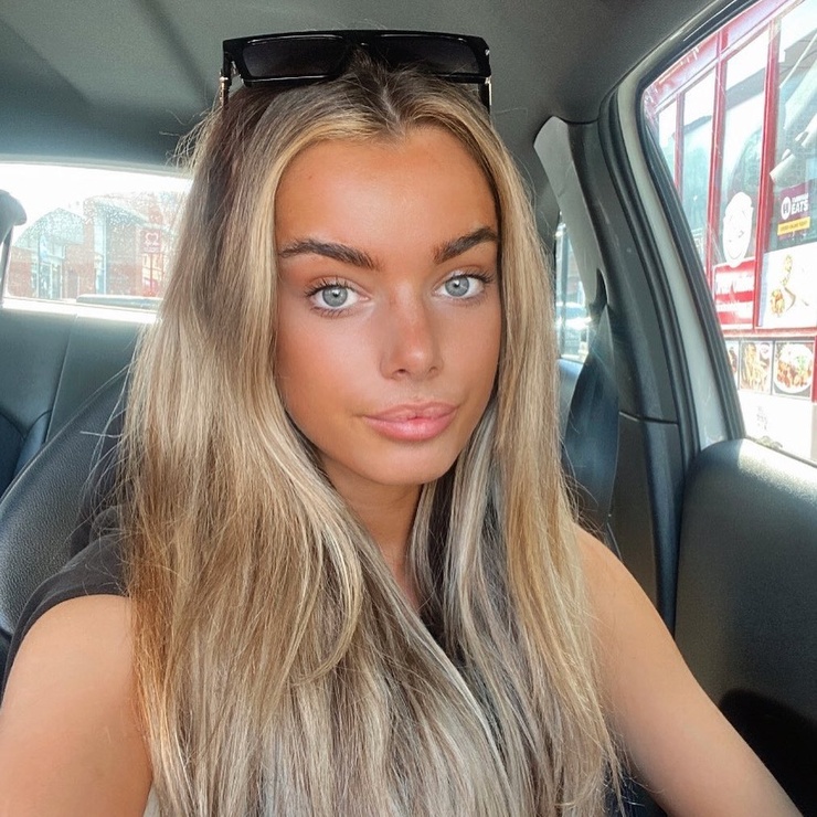 Picture of Daisy Hamer