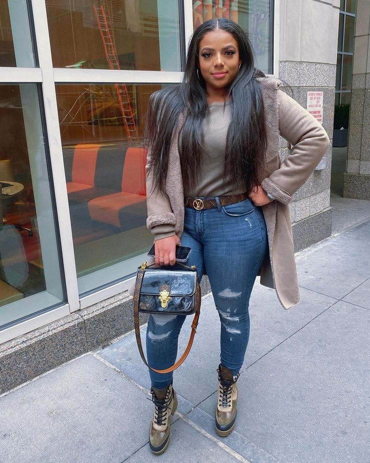 Mikayla Saravia picture