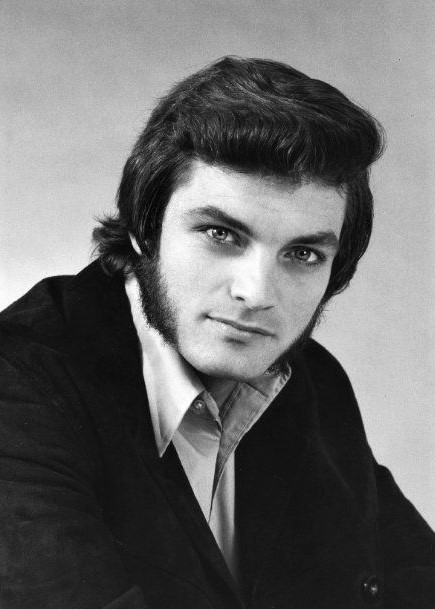 Listal - List the stuff you love! Movies, TV, music, games and books