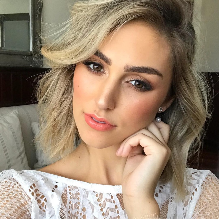 Picture of Poet Janine