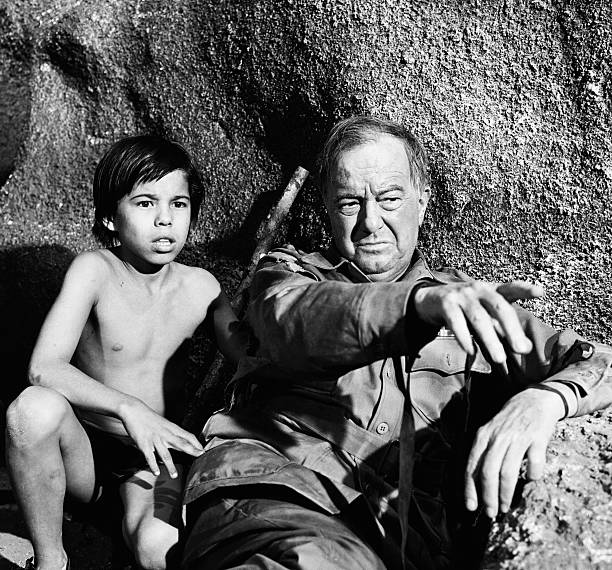 Manuel Padilla Jr., Maurice Evans