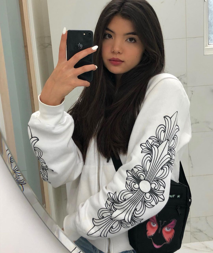 Picture of Elise Garner