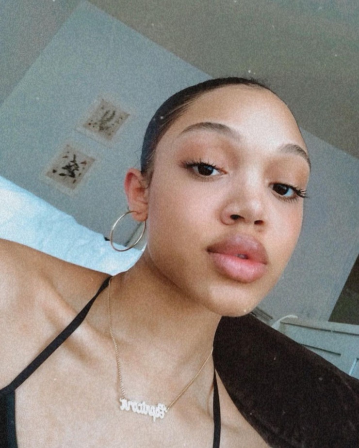 Kristen Maxwell picture