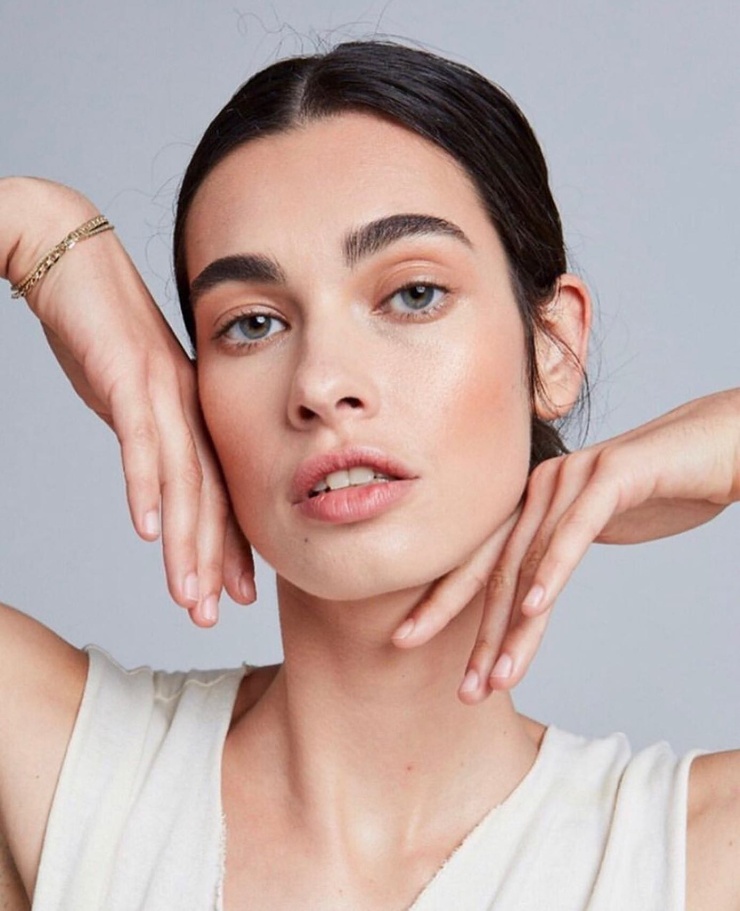 Picture of Laura Sanchez model