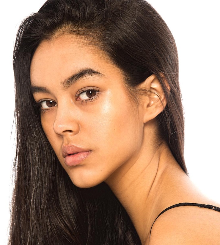 Annabel North Lewis image